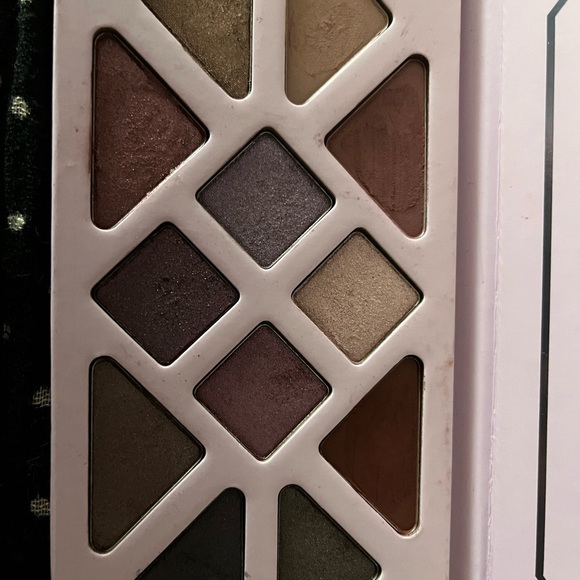 Aether Beauty | Makeup | Aether Beauty Amethyst Palette Photos Dont Do ...